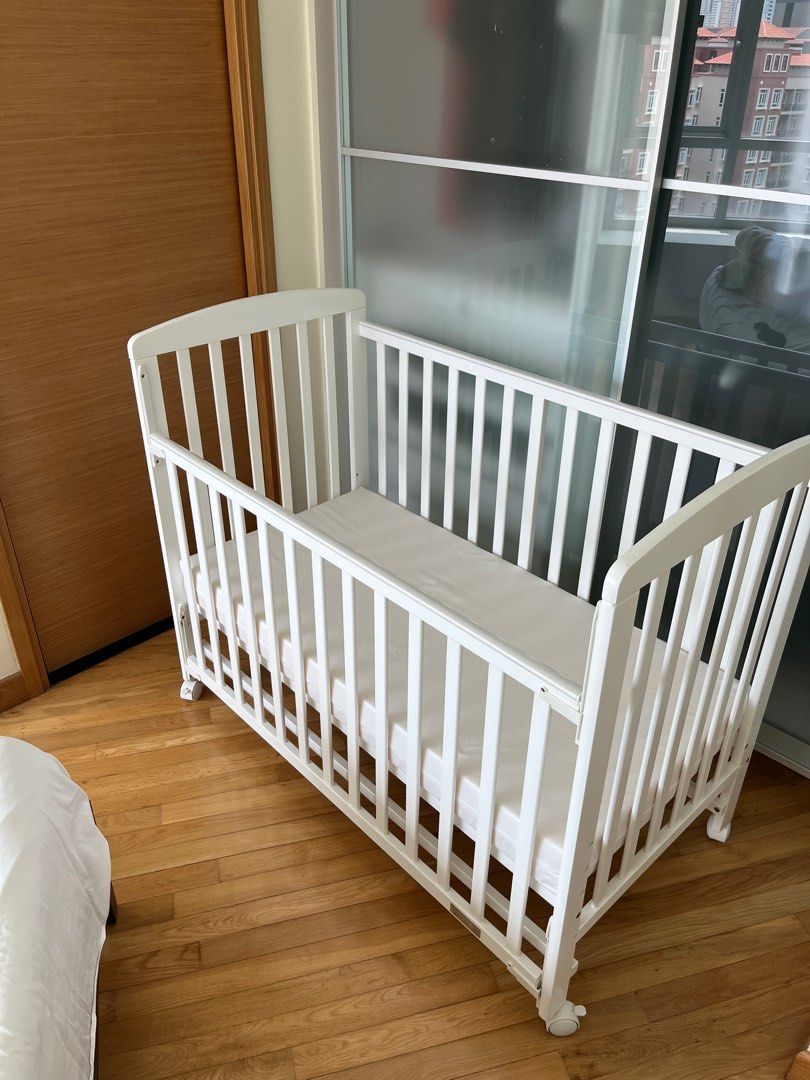 Happy Star 5-in-1 Convertible Baby Cot - Dropside Mechanism, Babies ...