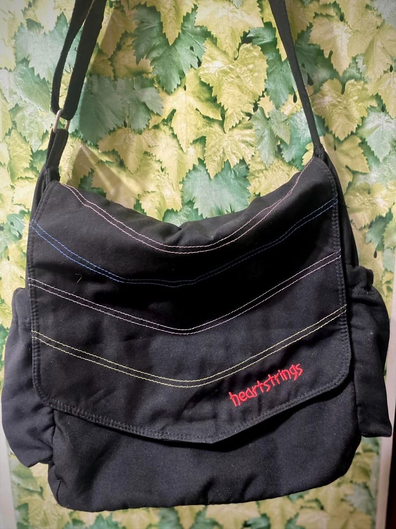 Heartstrings bag, Women's Fashion, Bags & Wallets, Cross-body Bags on ...