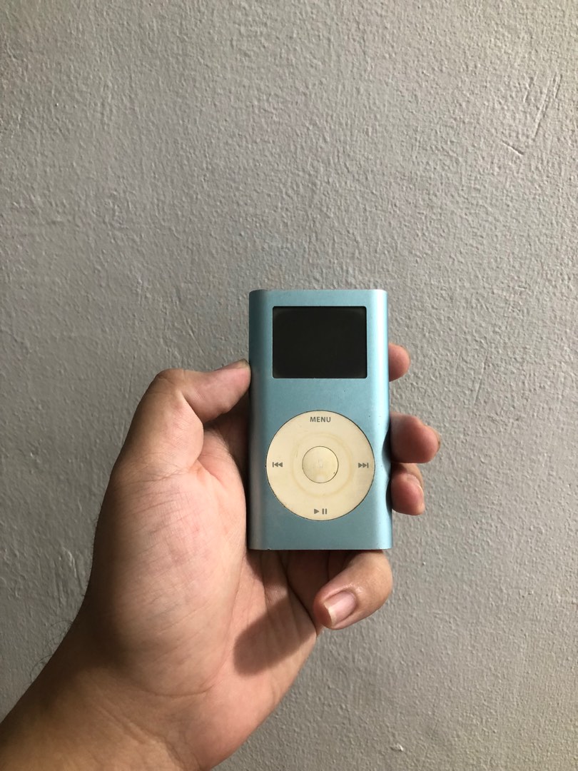 Ipod mini 1st gen 4gb, Audio, Portable Audio Accessories on Carousell