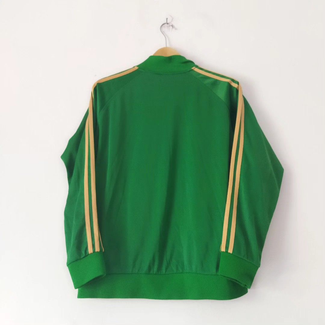 Jaket Tracktop Adidas Hijau-Kuning, Fesyen Pria, Pakaian , Baju Luaran di Carousell