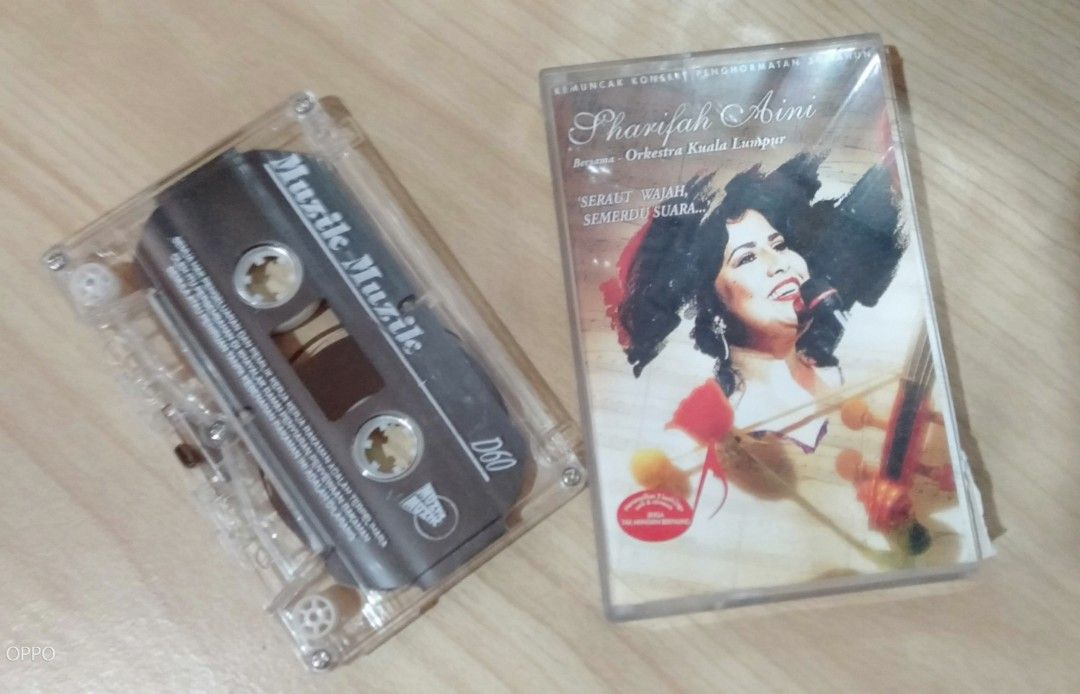 Kaset SHARIFAH AINI, Hobbies & Toys, Music & Media, CDs & DVDs on Carousell