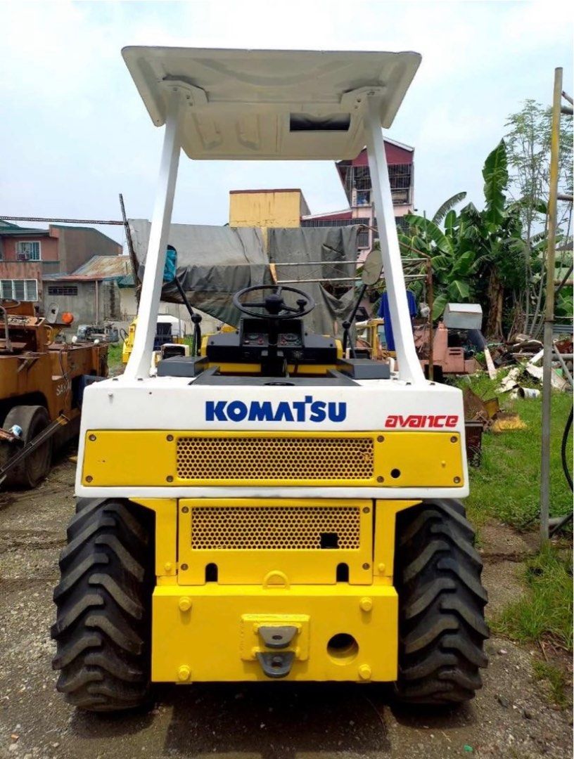 Komatsu mini wheel Loader payloader, Special Vehicles, Heavy Vehicles ...