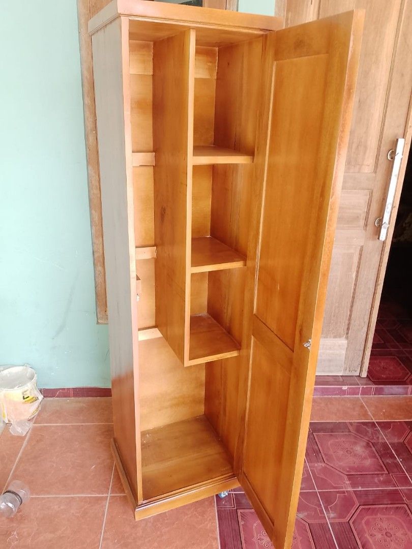 Lemari Kayu Mahoni, Perabotan Rumah di Carousell