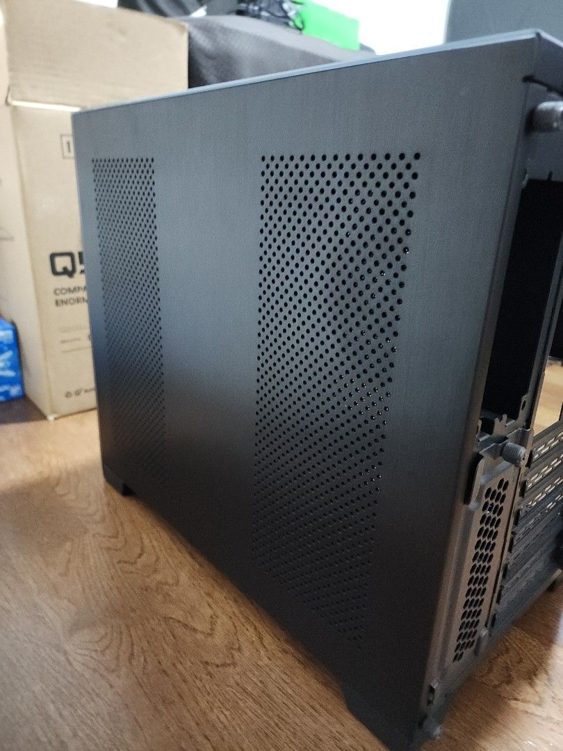 Lian Li O11 Dynamic Mini / Tecware P12 Fans & Omni Hub / Tecware Custom ...