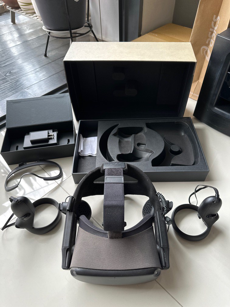 Meta Quest 1 128GB with HTC Vive Deluxe Audio Strap, Video Gaming ...