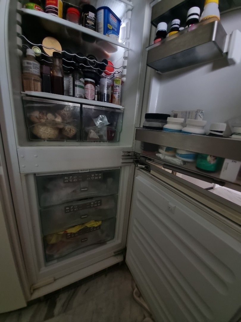 Miele fridge, TV & Home Appliances, Kitchen Appliances, Refrigerators ...