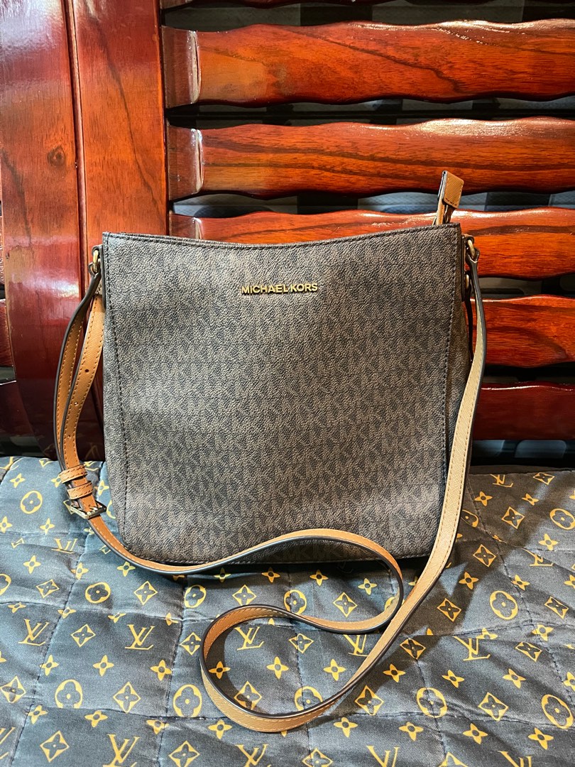 Mk sling bag original, Women's Fashion, Bags & Wallets, Cross-body Bags ...