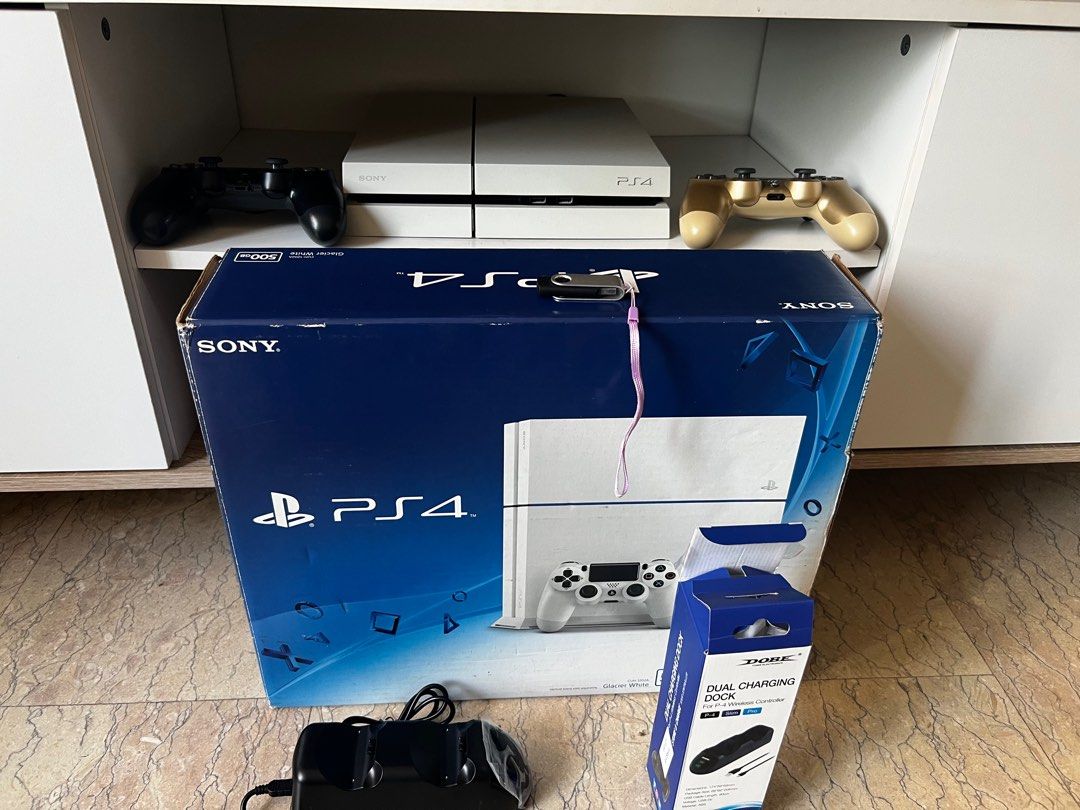 Modded Playstation 4 PS4 full set with cables and controllers , Video ...