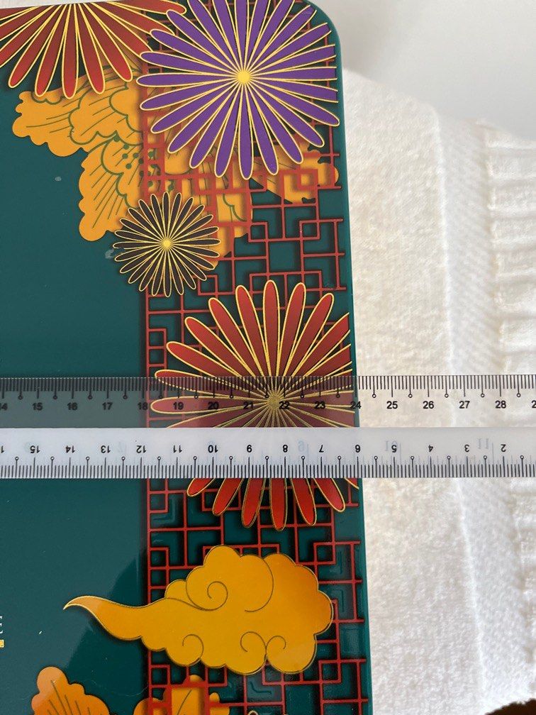 Mooncake box, Hobbies & Toys, Memorabilia & Collectibles, Vintage ...