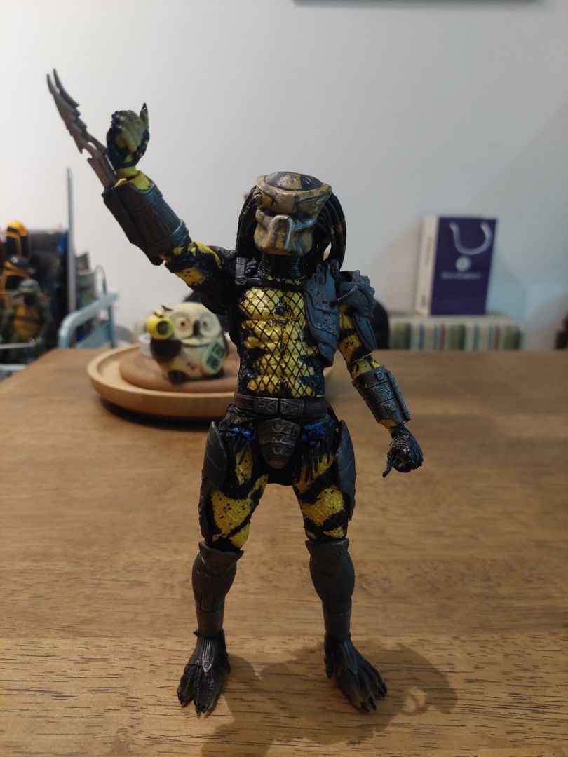 NECA - Predator [Wasp color], Hobbies & Toys, Toys & Games on Carousell