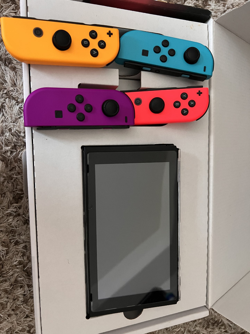 Nintendo Switch Gen 1 Full Set with many freebies!!!, Video Gaming ...