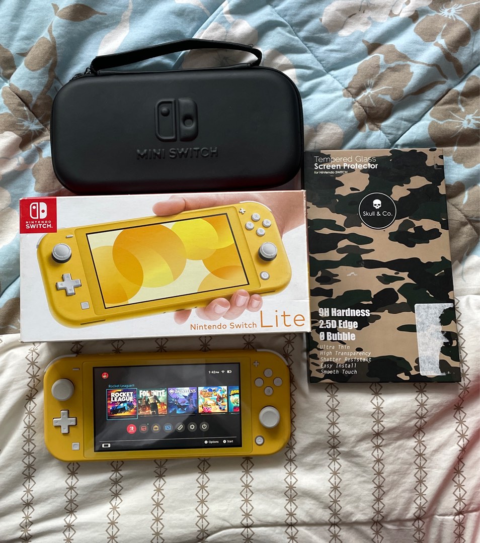 Nintendo Switch Lite Yellow Complete with Box, Digital Games, and 128GB ...