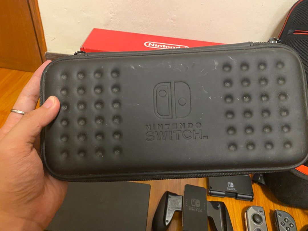 NINTENDO SWITCH V2 COMPLETE FOR SALE, Video Gaming, Video Game Consoles ...