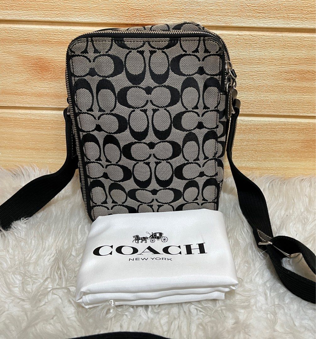Original Coach Mens Crossbody Bag, Luxury, Bags & Wallets on Carousell
