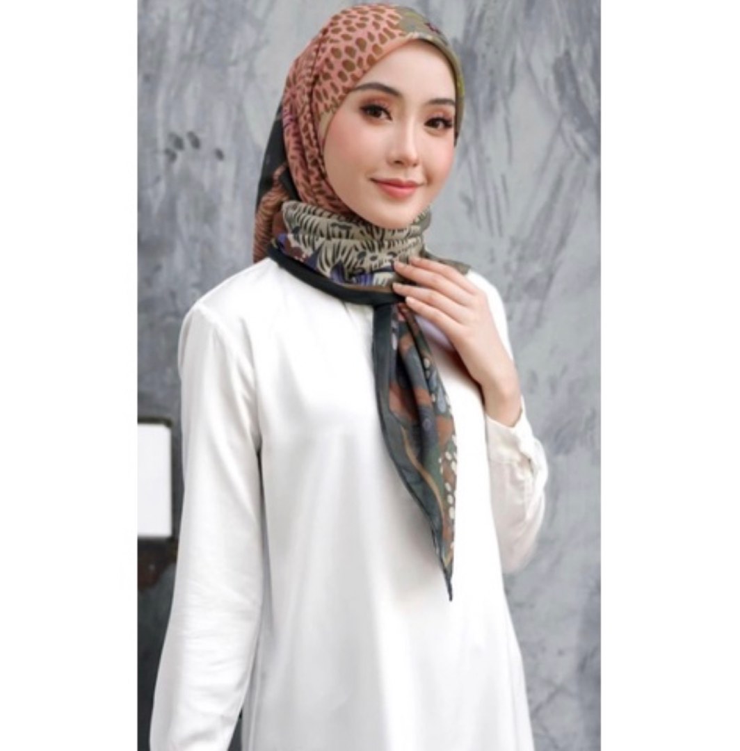 Original Zefiks Melati Cotton Voile Bawal, Women's Fashion, Muslimah ...