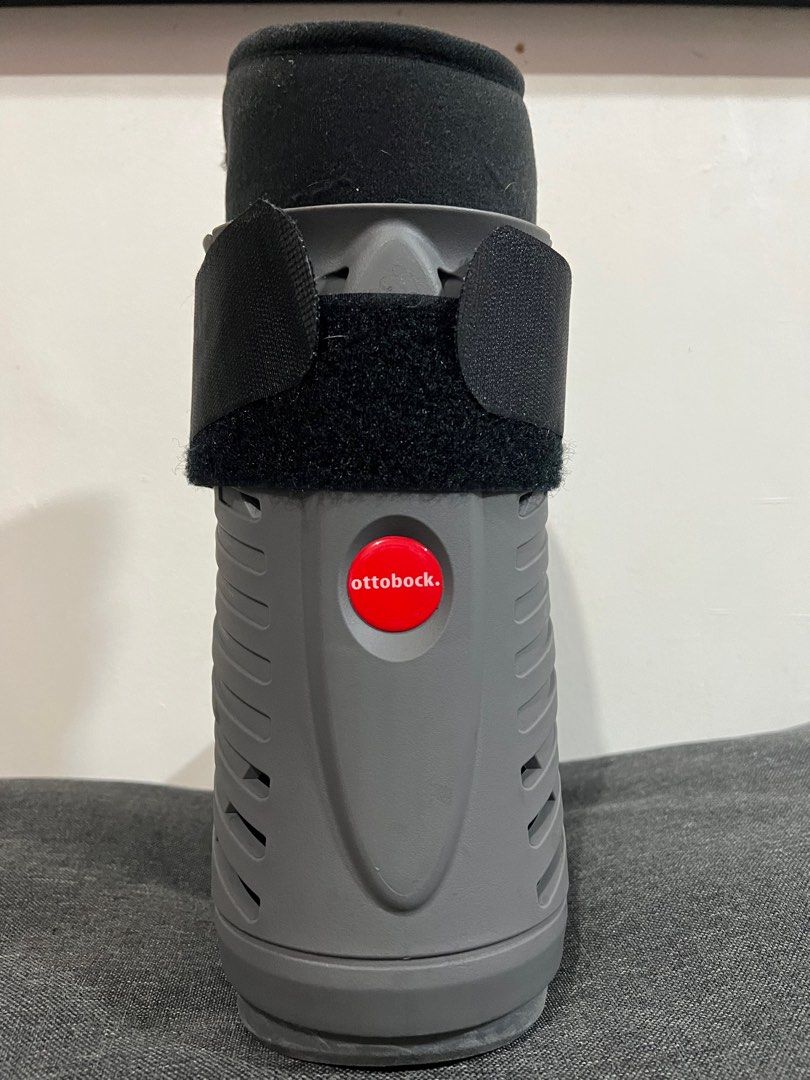 OTTOBOCK Aircast (Infinity Air Walker, Medium), Health & Nutrition ...