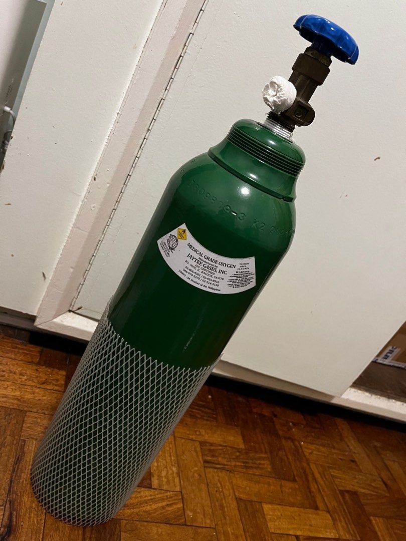 Oxygen Tank - 20 lbs. - with oxygen loaded, Health & Nutrition ...