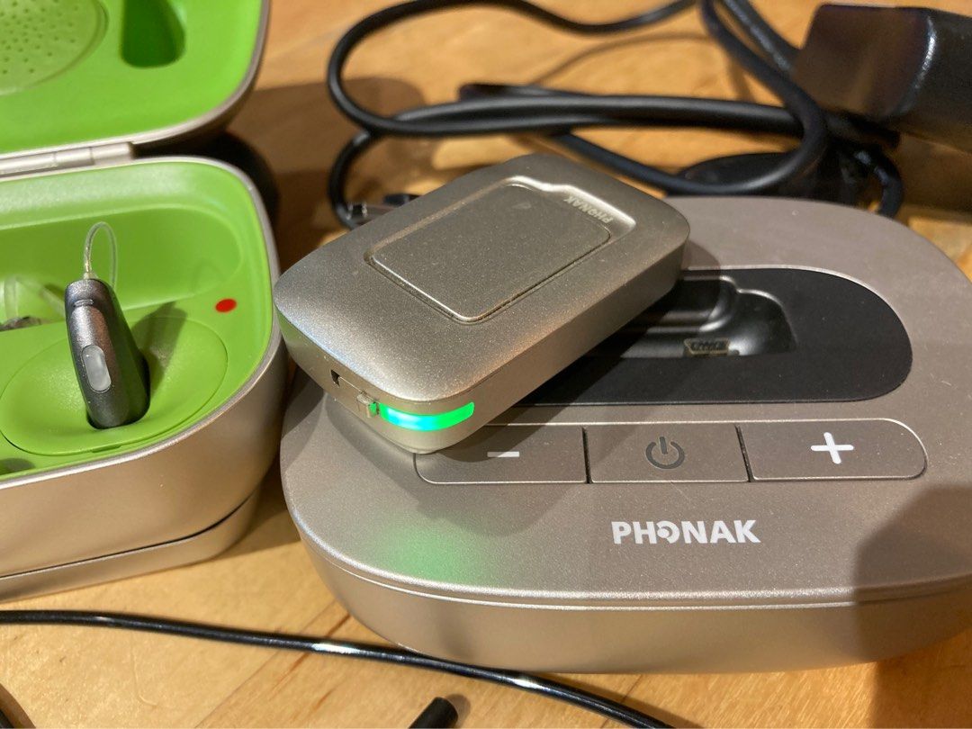 Phonak professional hearing aid, Health & Nutrition, Assistive ...