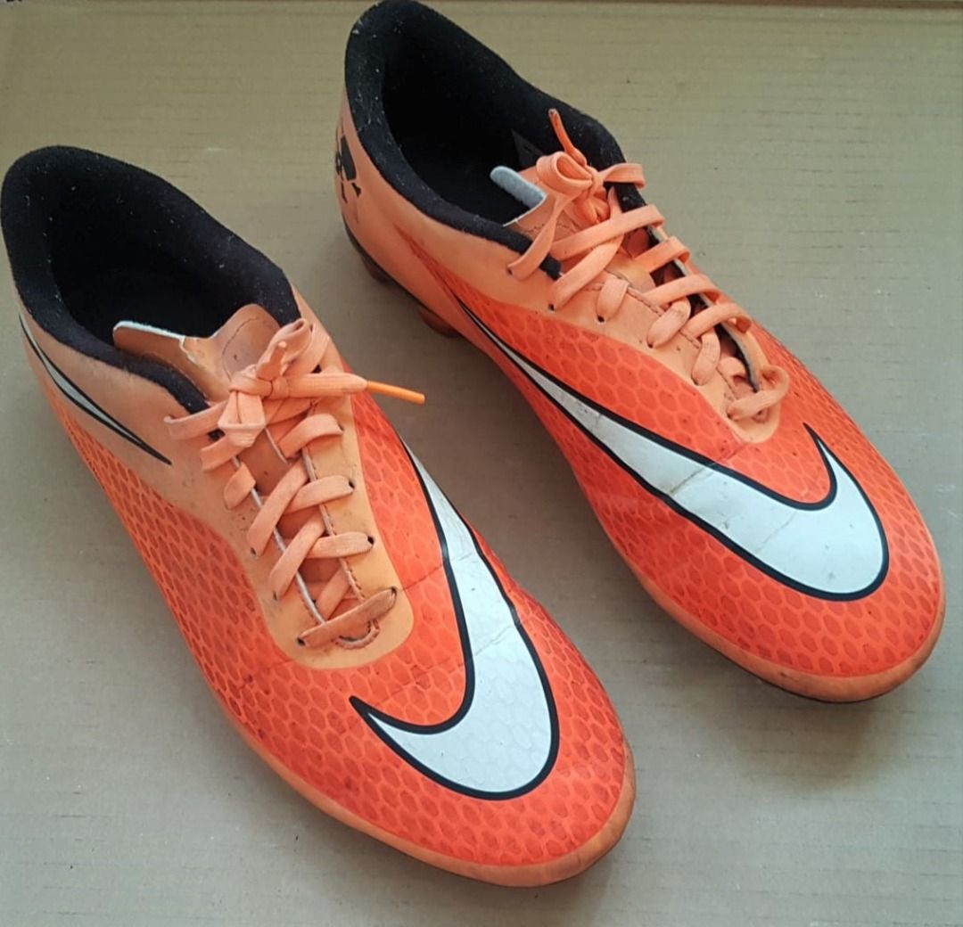 Professional Nike Sports Gear, NIKE Hypervenom Phade FG, US 10, UK 9 ...