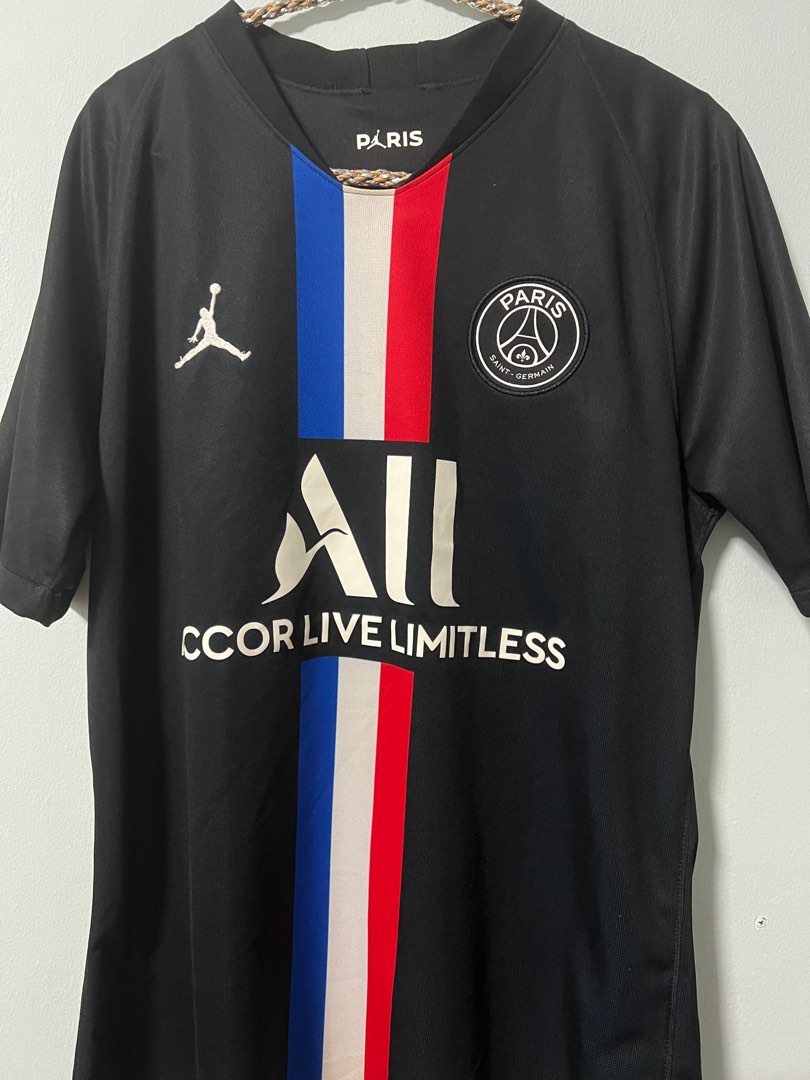 PSG 2021 kit, Men's Fashion, Activewear on Carousell