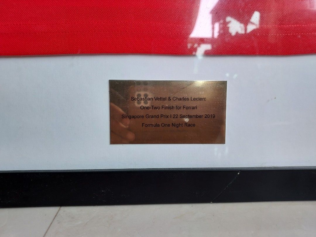 Rare autographed T-shirt signed by F1 champions Leclerc and Vettle ...