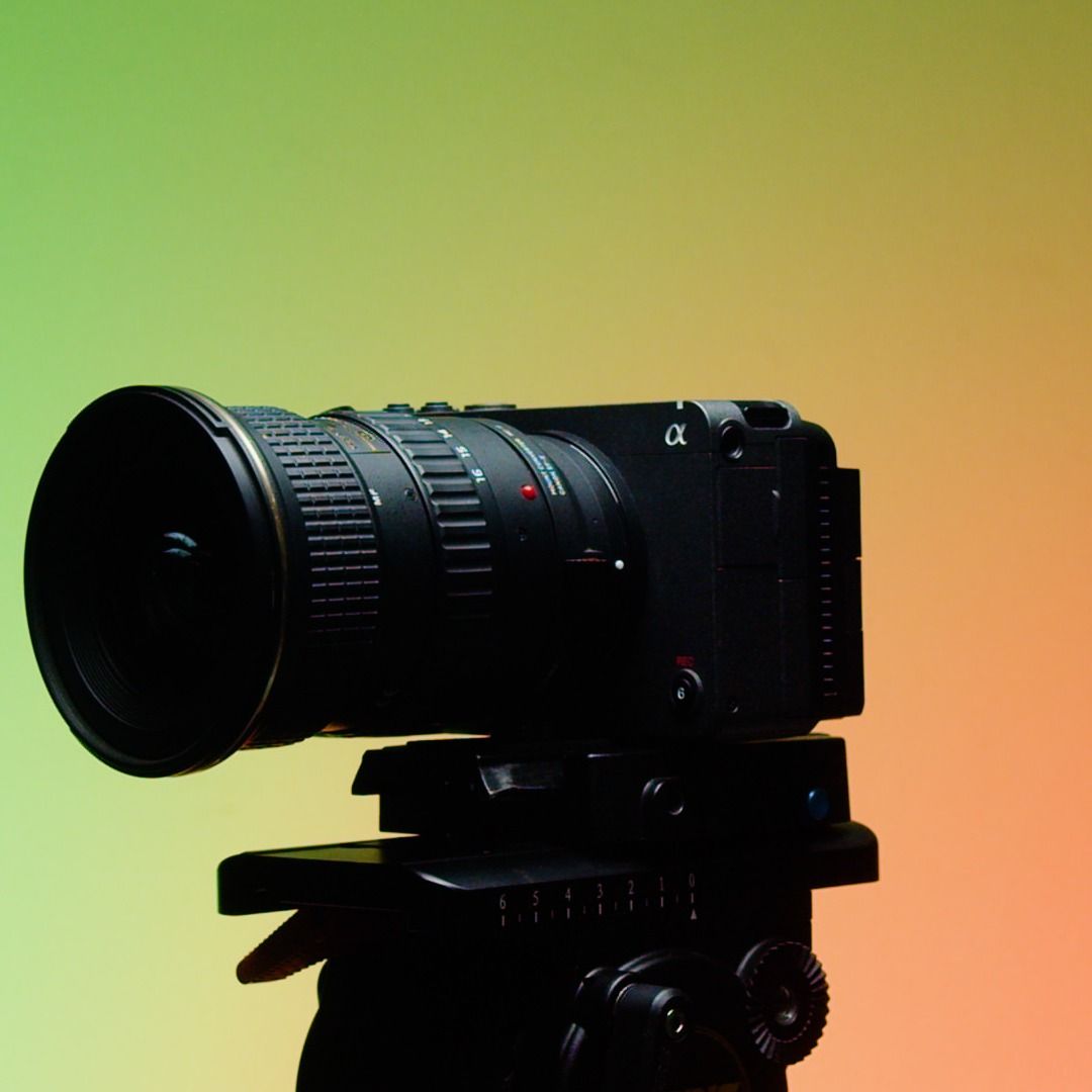 [RENTAL] SONY FX30 with SIGMA MC-11 EF-E Adapter, Photography, Cameras ...