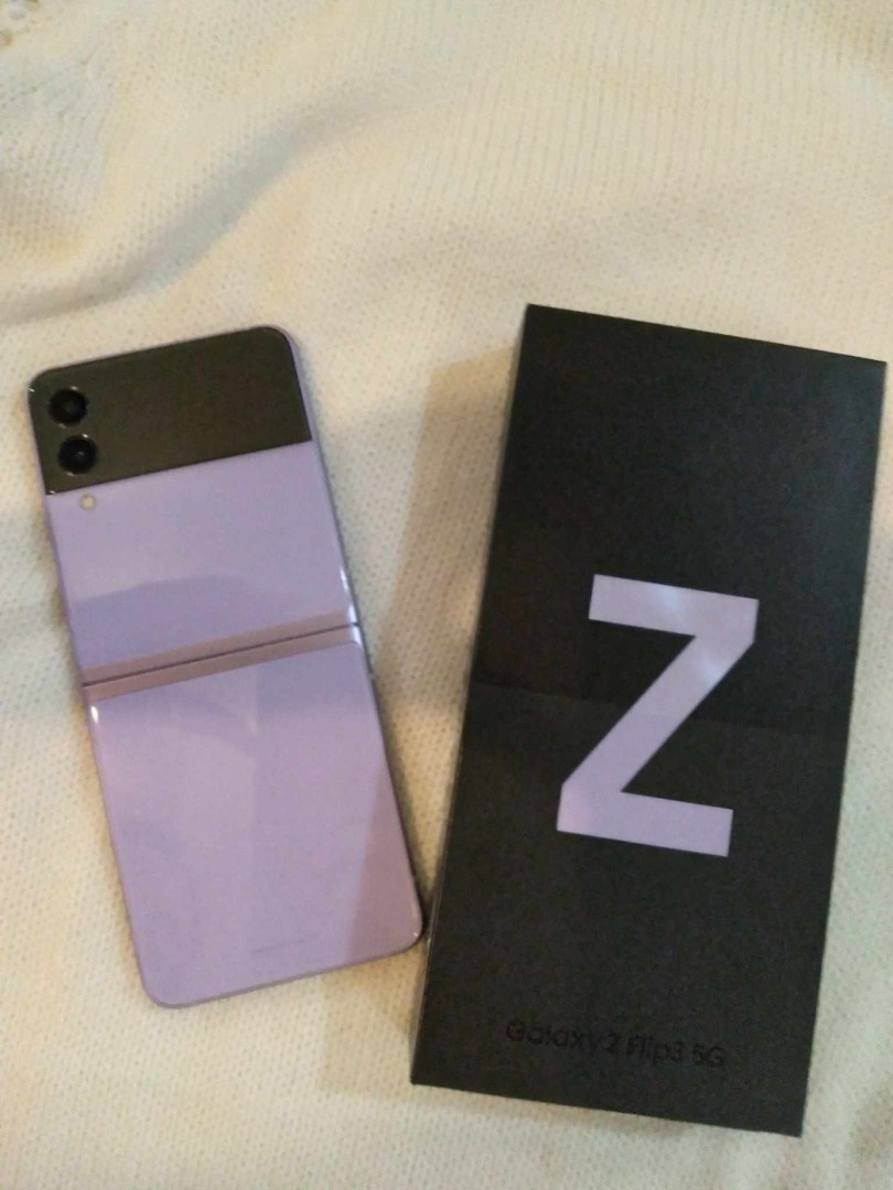 Samsung Z Flip3 5G 128GB Lilac, Mobile Phones & Gadgets, Mobile Phones ...