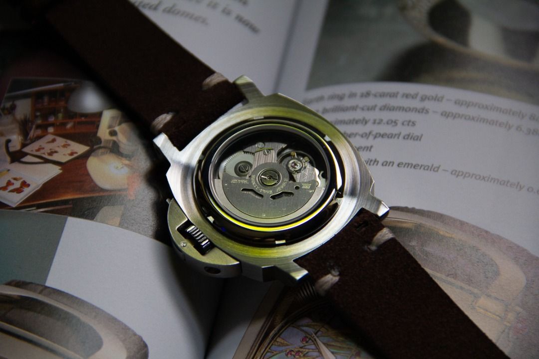 Seiko Mod Panerai Quaranta Mod 40mm, Luxury, Watches on Carousell