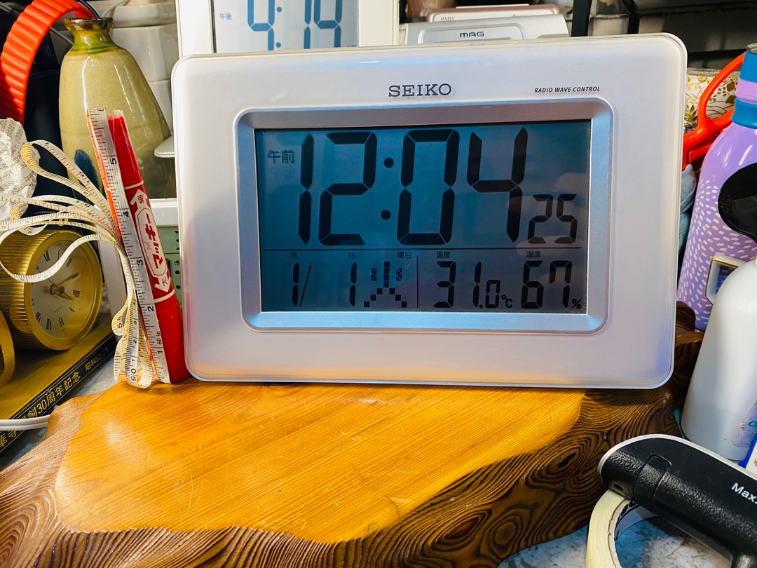 Seiko Table Digital Clock/ Date,Month,Temperature Japan, Furniture ...