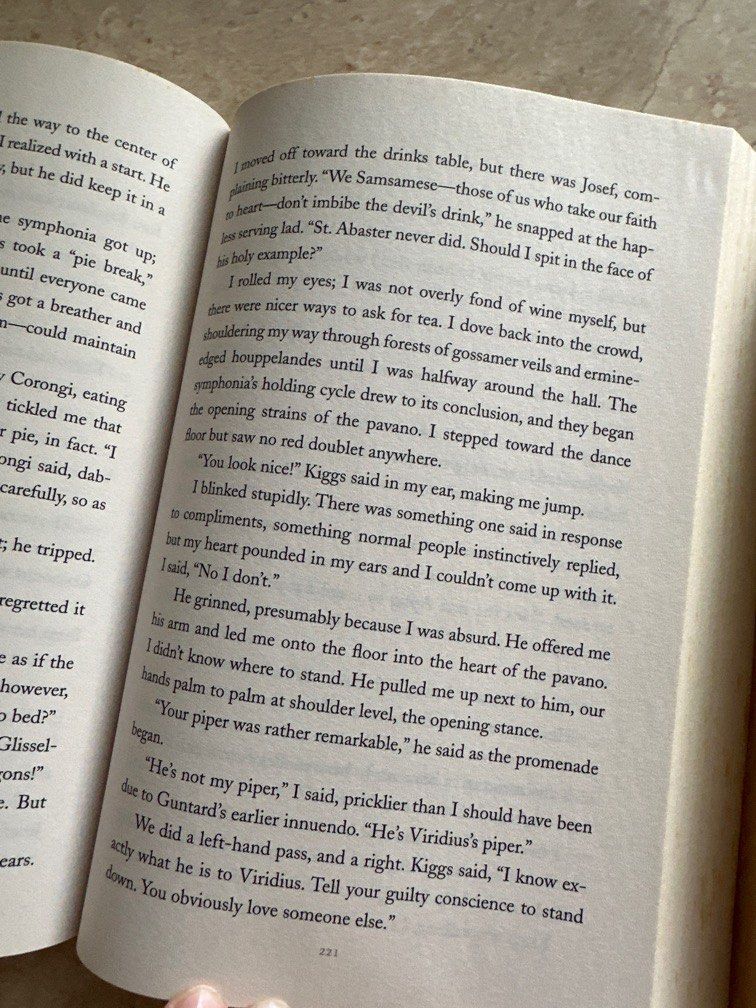 Seraphina and Shadow Scale (2 books in the series), Hobbies & Toys ...