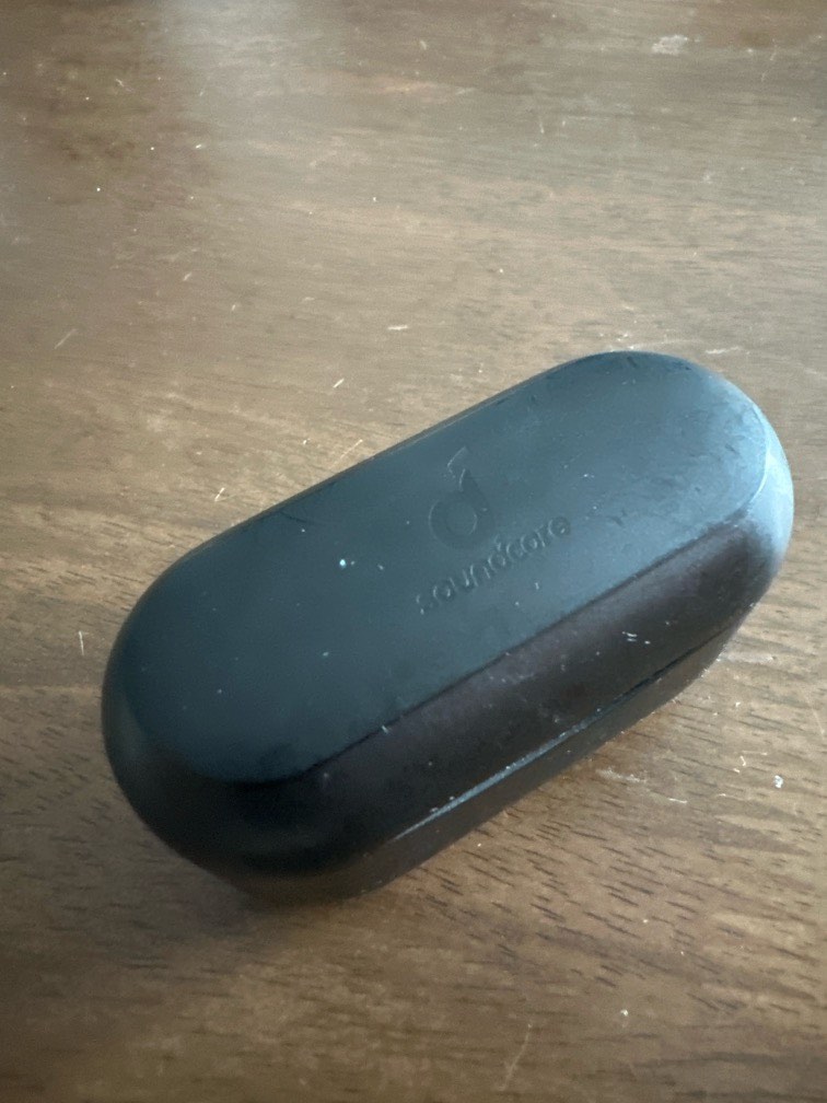 Soundcore Life Dot 2 True Wireless (Right earbud, case and box contents ...