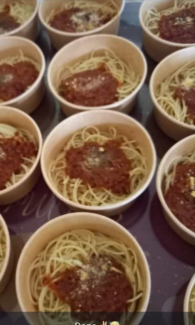 Spaget bolognese, Food & Drinks, Fresh Produce on Carousell