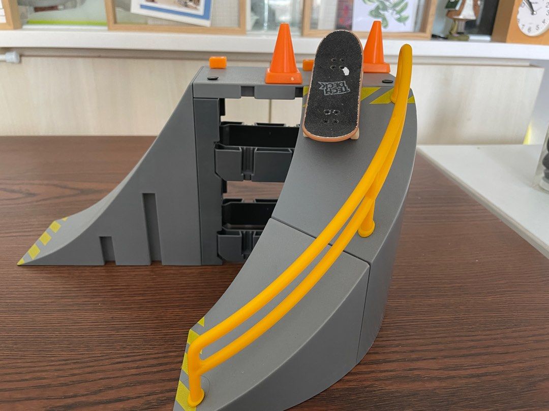 Teck deck ramp, Hobbies & Toys, Toys & Games on Carousell