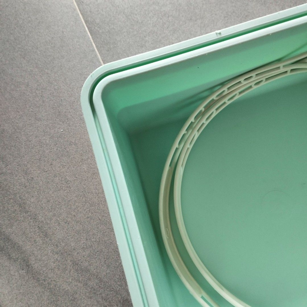 Tupperware cake box, Furniture & Home Living, Kitchenware & Tableware ...