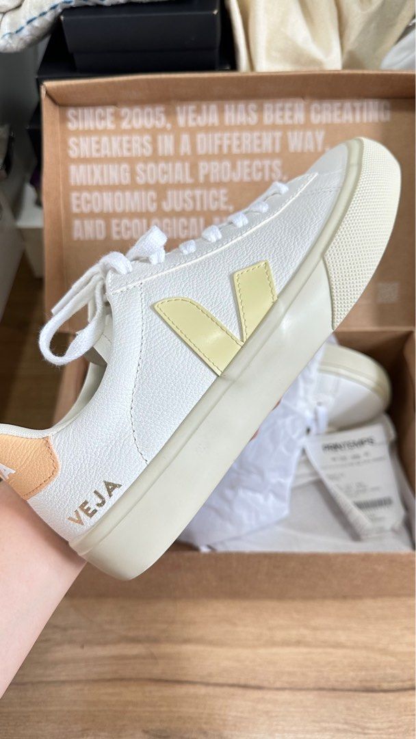 Veja V10 White Sun Peach on Sale | emergencydentistry.com