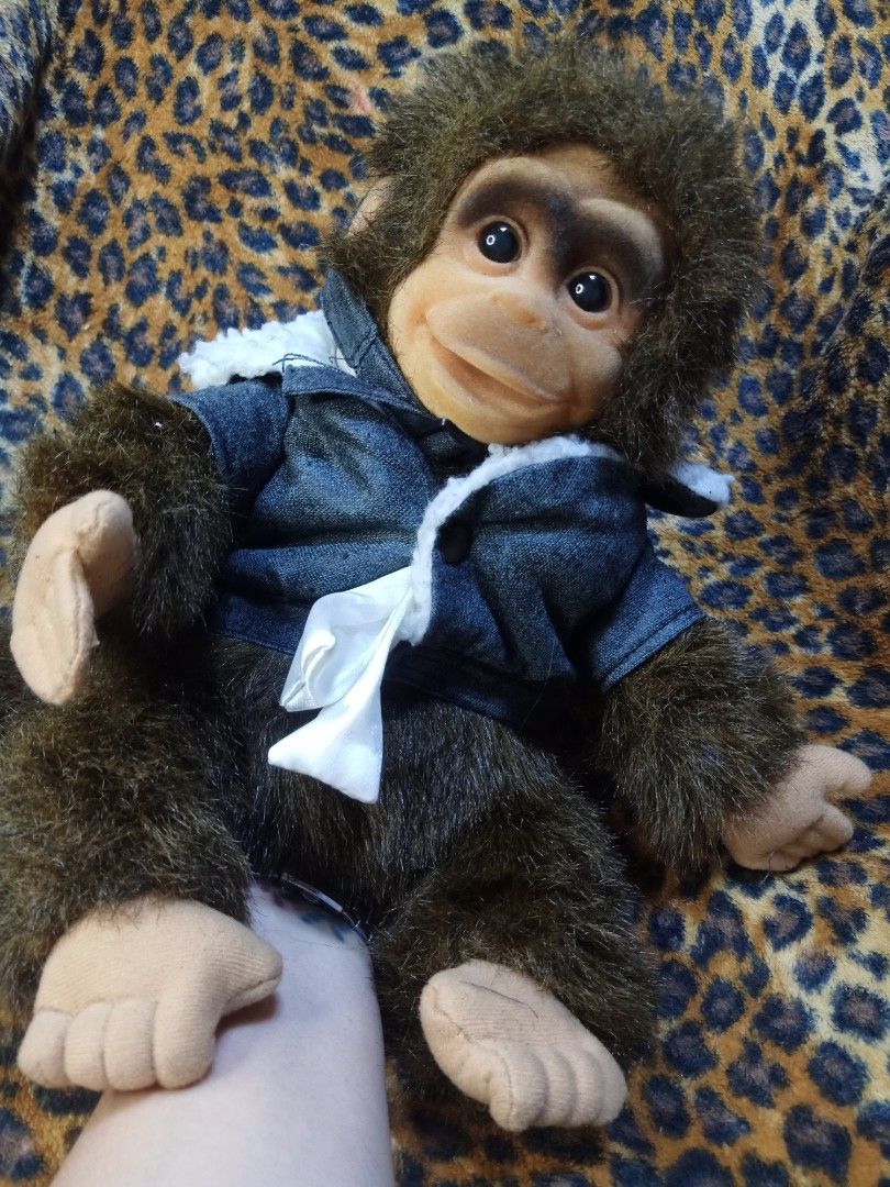 VINTAGE 1994 HOSUNG REALISTIC MONKEY HAND PUPPET IN AVIATOR / PILOT ...
