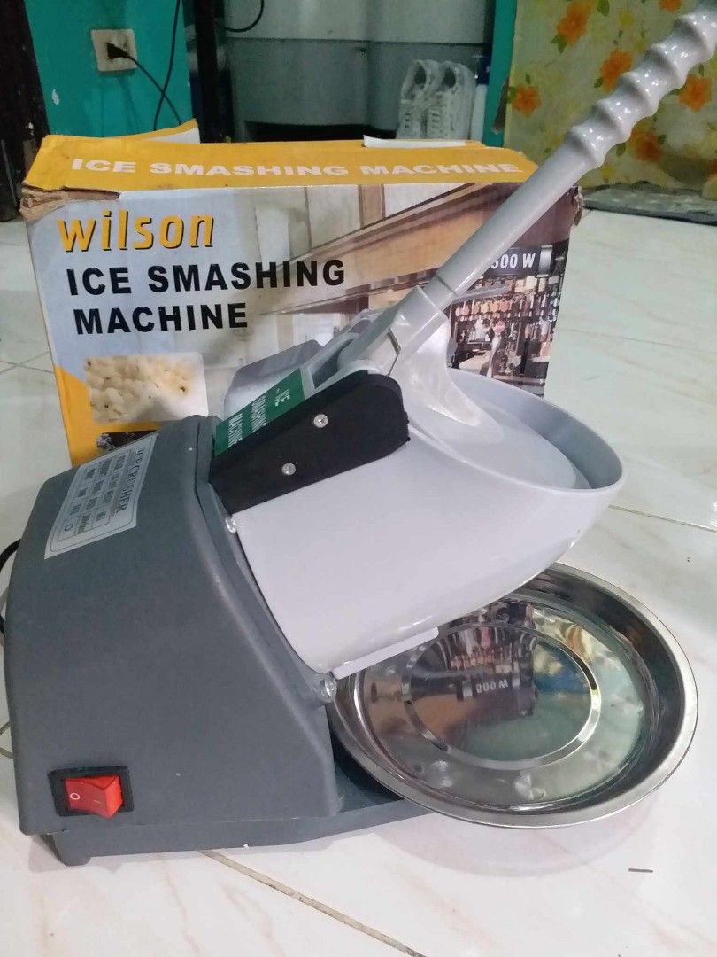 WILSON Ice Smashing Machine, TV & Home Appliances, Kitchen Appliances ...