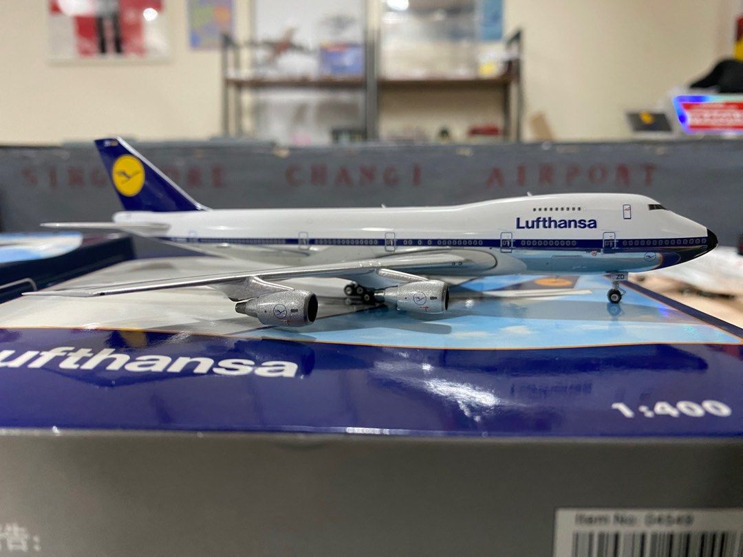 1:400 Phoenix Lufthansa A380 and 747-230B, Hobbies & Toys, Toys & Games ...