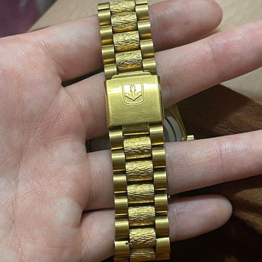 鐵力士 TELUX 手錶, 他的時尚, 手錶及配件, 手錶在旋轉拍賣