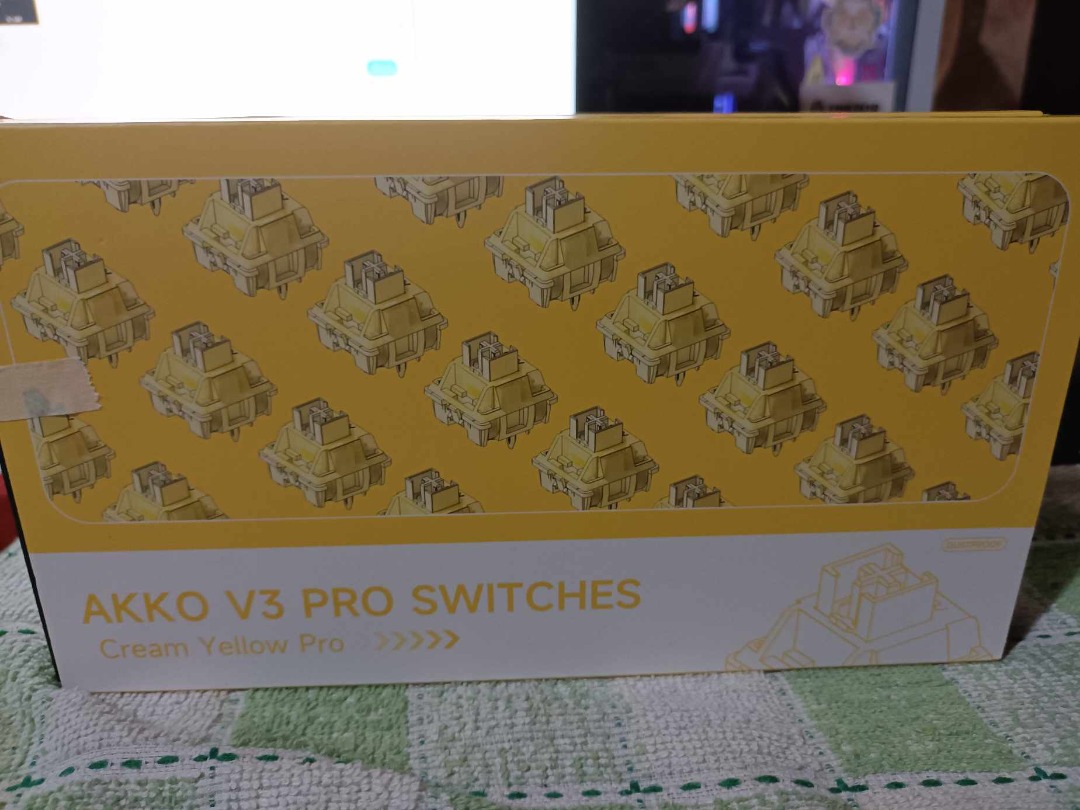 Akko Cream Yellow V3 Pro, Computers & Tech, Parts & Accessories ...