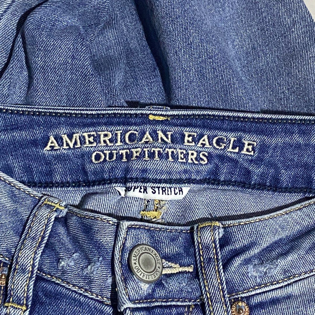 AMERICAN EAGLE Ripped Jeans ♡, Women's Fashion, Bottoms, Jeans on Carousell