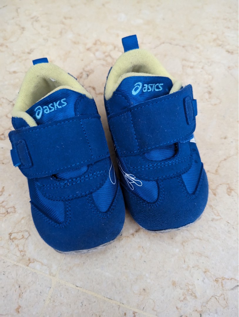 ASICS sneakers, Babies & Kids, Babies & Kids Fashion on Carousell