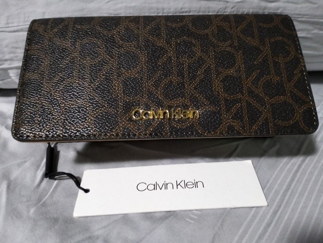 AUTHENTIC CK WALLET, Luxury, Bags & Wallets on Carousell