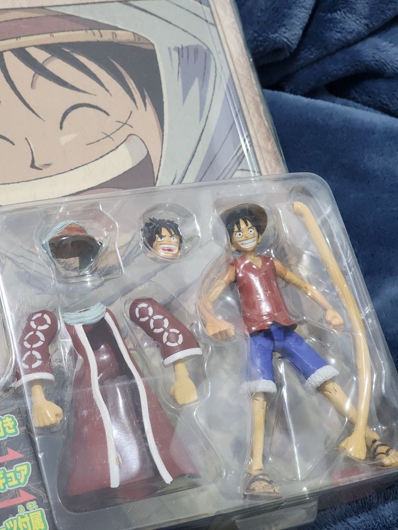 2002 BANDAI SUPER RARE One Piece Flexible Luffy figure with Wanted ...