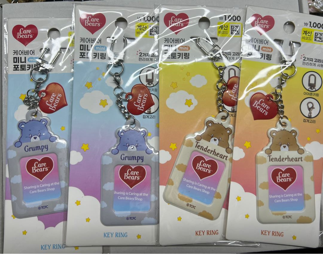 Care Bares 張敬軒 bare9u 卡套 證件套 韓國正品 HKD22@1, 興趣及遊戲, 收藏品及紀念品, 韓流 - Carousell