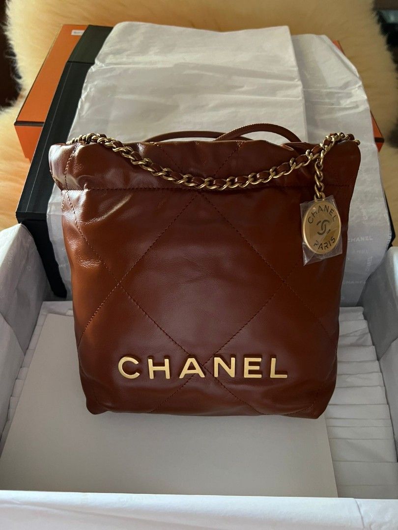 Chanel22 Brown Chip 2023, Barang Mewah, Tas & Dompet di Carousell