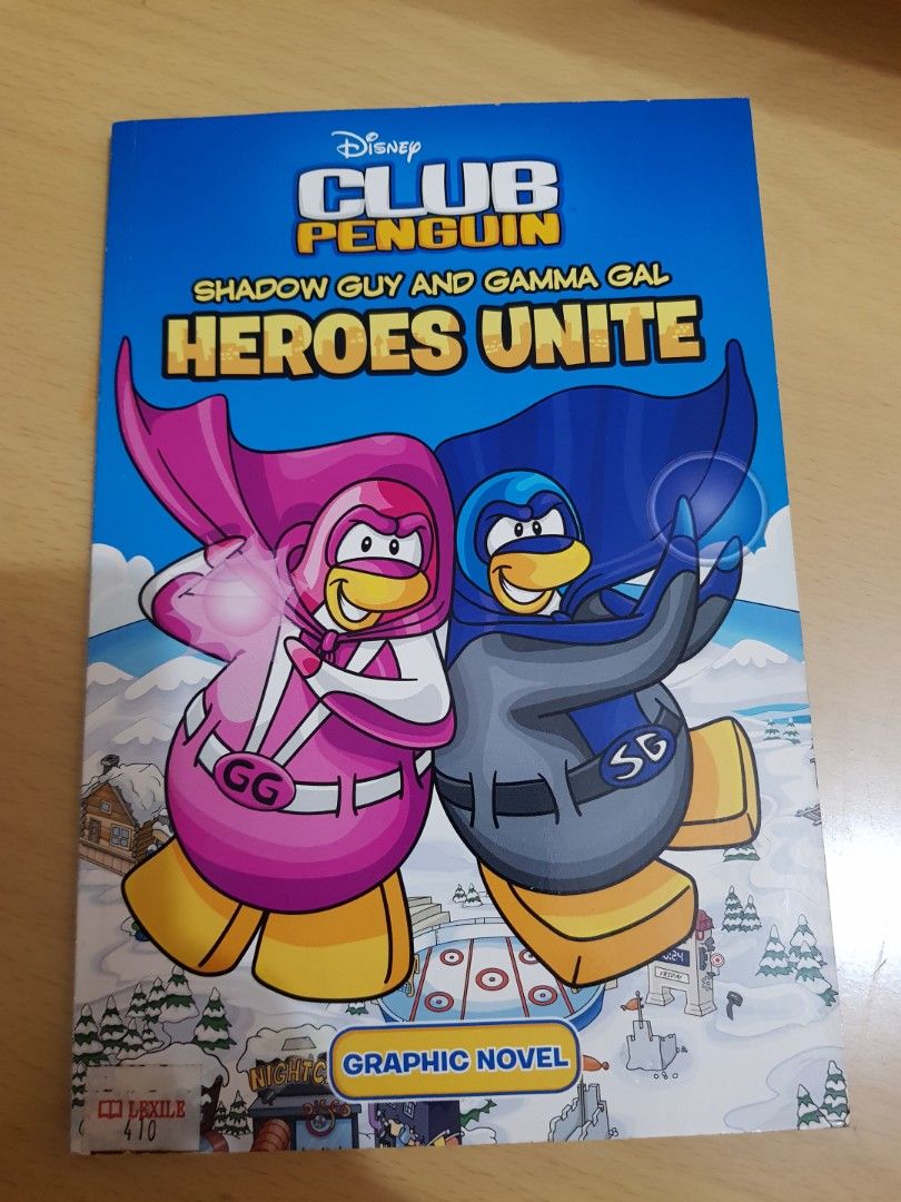 Club Penguin: Shadow Guy and Gamma Gal Heroes Unite, Hobbies & Toys ...