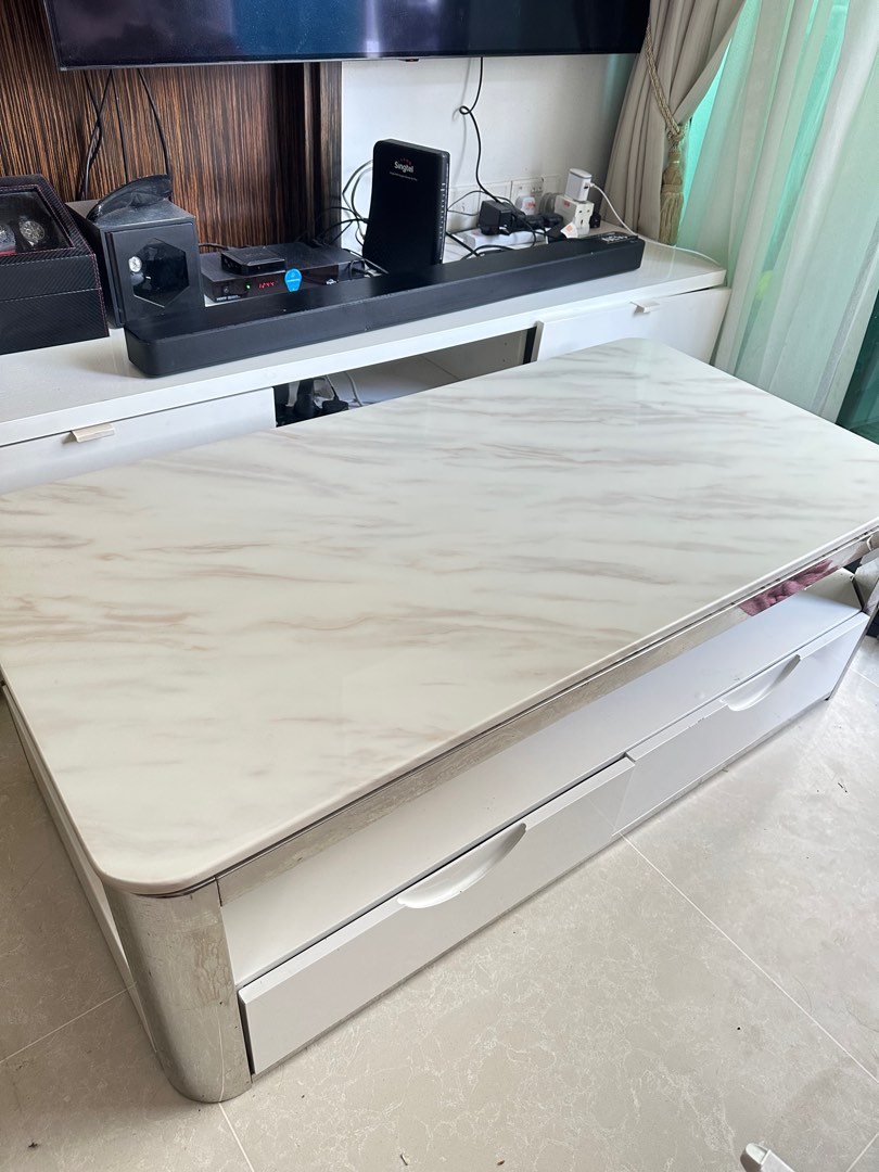 Coffee Table, Announcements on Carousell