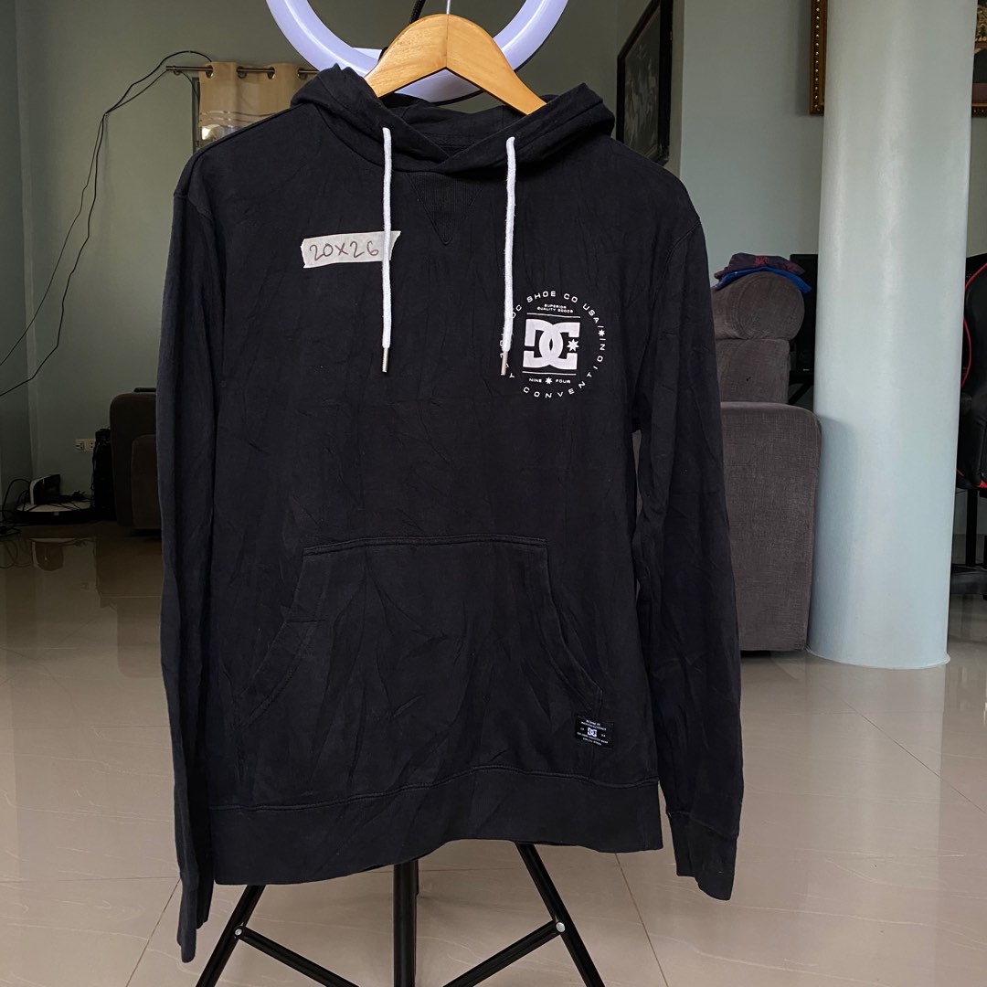 DC Hoodie, Men's Fashion, Coats, Jackets and Outerwear on Carousell