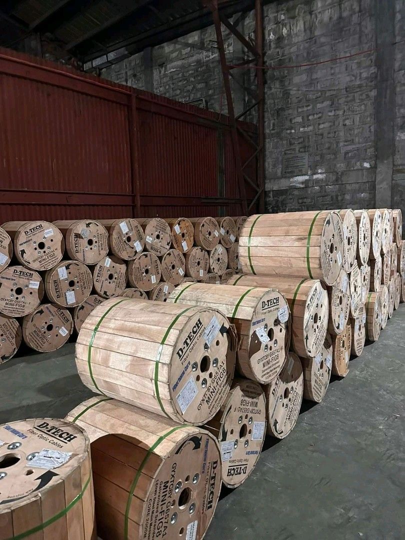 D-TECH Mini-Figure 8 Cable GYXTC8Y 1.8mm Galvanized Stranded Messenger ...